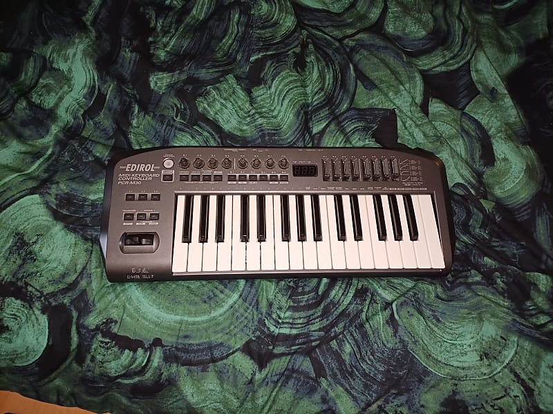 Roland PCR-M30 32 key Edirol MIDI Keyboard Synth | Reverb UK