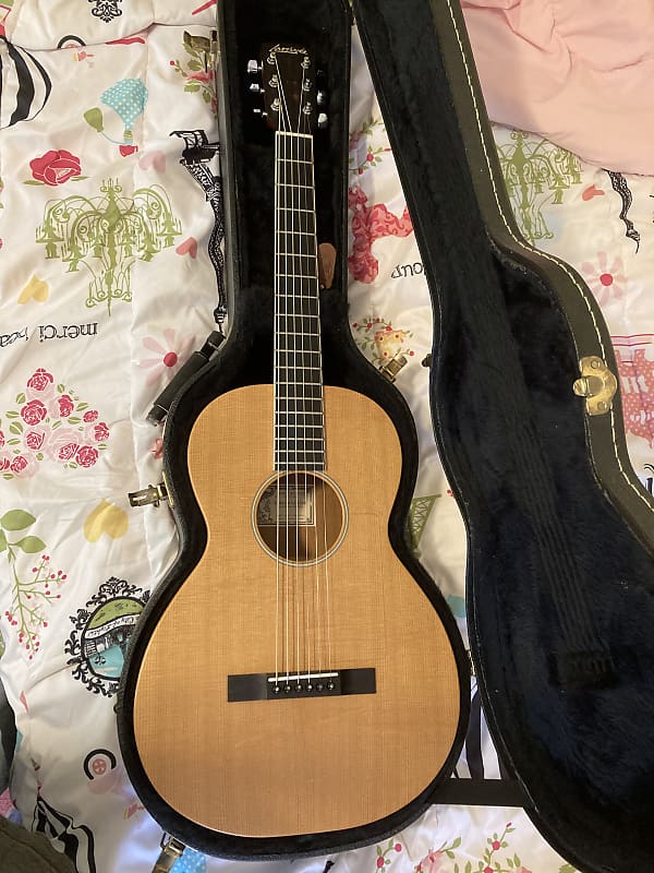 Larrivee Parlor 2002 - Satin | Reverb