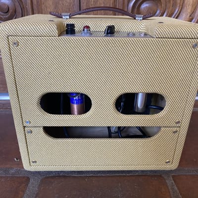 Fender '57 Custom Champ 2-Channel 5-Watt 1x8" Guitar Combo | Reverb