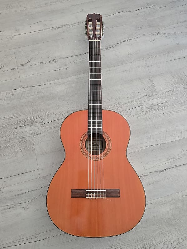 Aria A552 Classical Guitar - The elegance of 70s Vintage | Reverb