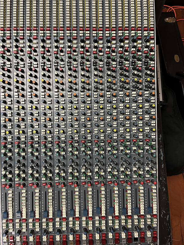 Neve VR 12 Channel Rack | Reverb