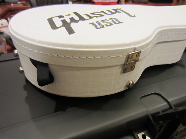 White Gibson Les Paul Case | Reverb