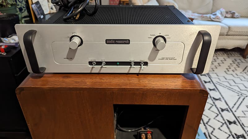 Audio Research LS2 And V70 | Reverb