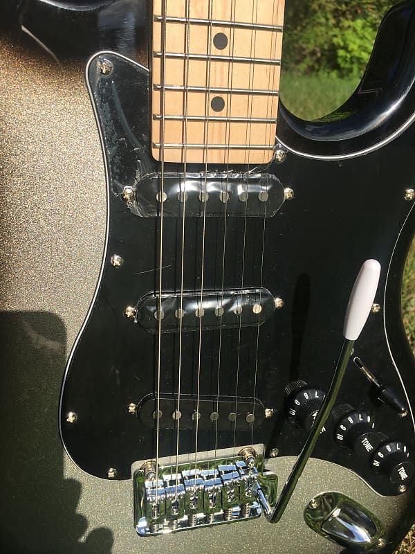 G&L Legacy 2022 Metallic Silverburst Strat Mint | Reverb