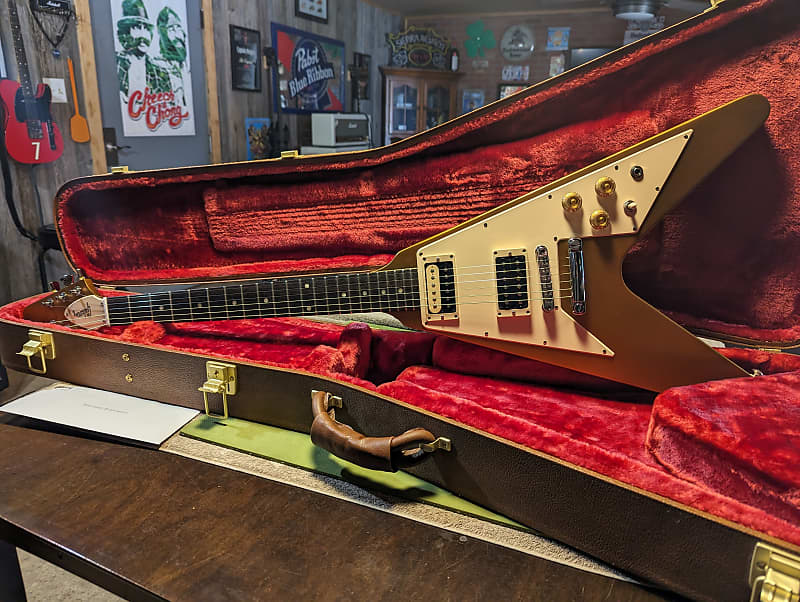 Gibson 70s Flying V//Mod Collection 2013 - Mountain Gold | Reverb
