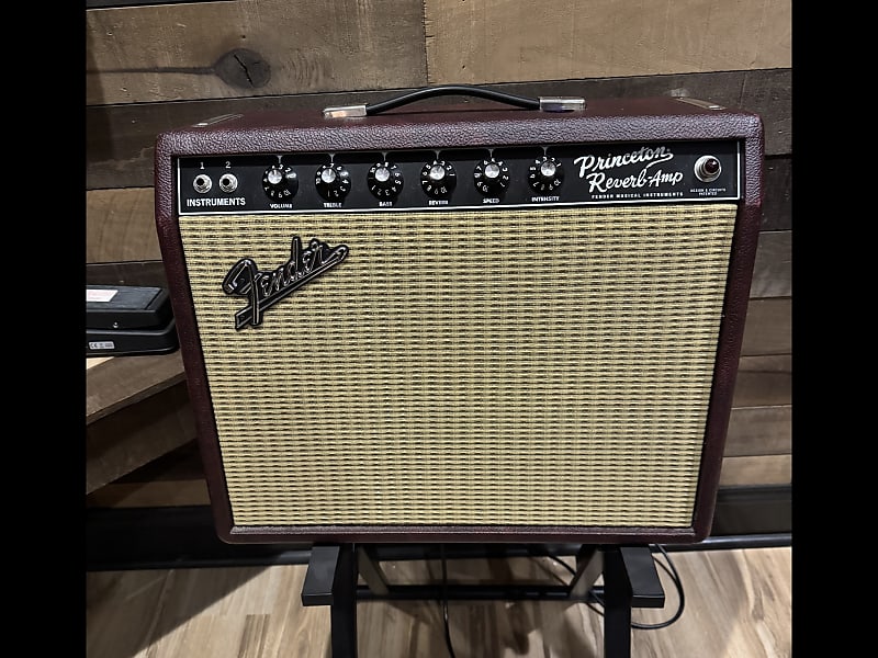 Fender ‘65 Princeton Reverb Reissue 15-Watt 1 X 10 Guitar | Reverb