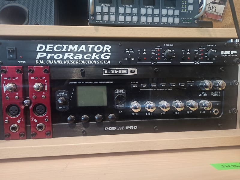 Line 6 POD x3 Pro Rackmount Multi-Effect and Amp Modeler with | Reverb