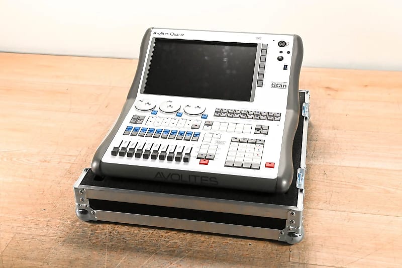 Avolites Quartz Lighting Control Console with Case | Reverb Malta