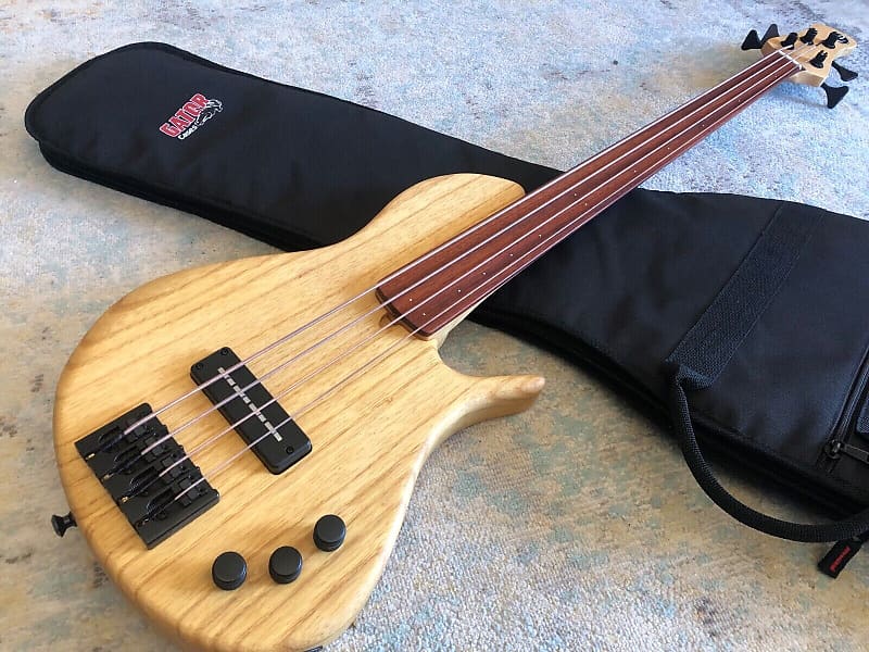 Clement Singlecut Fretless 4 string bass - only | Reverb Australia