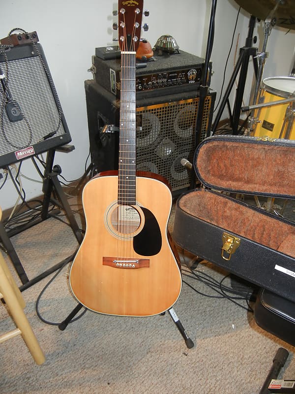 Sigma DM3 1980's natural finish w/hard shell case | Reverb