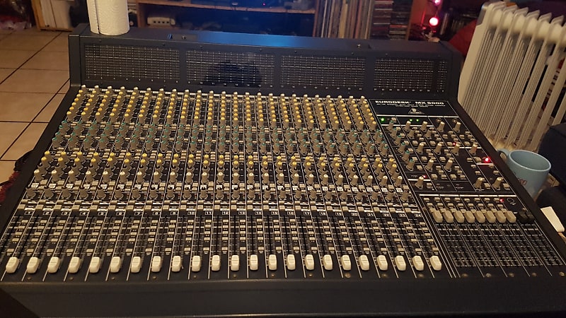 Behringer EURODESK MX 9000 2006 | Reverb