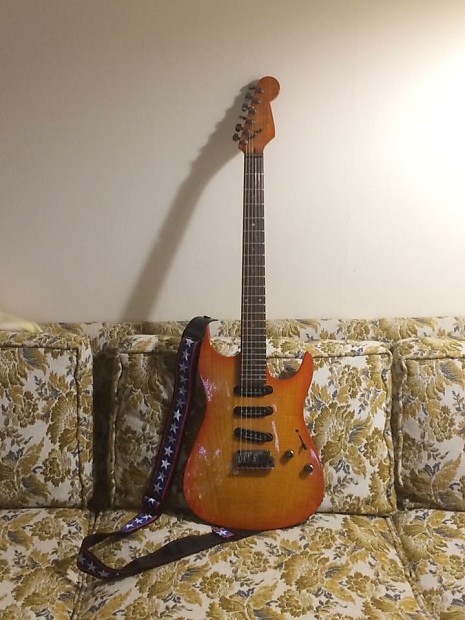 Fender Showmaster "Sunburst" | Reverb