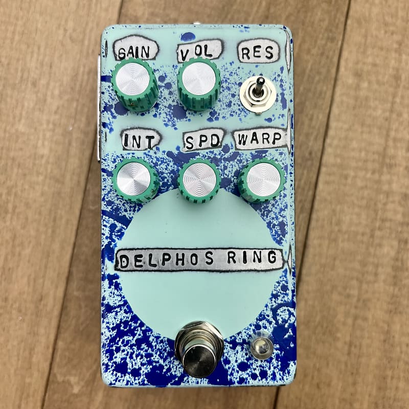 Footloose Effects Delphos Ring - Fuzz/Filter/Ring Mod | Reverb