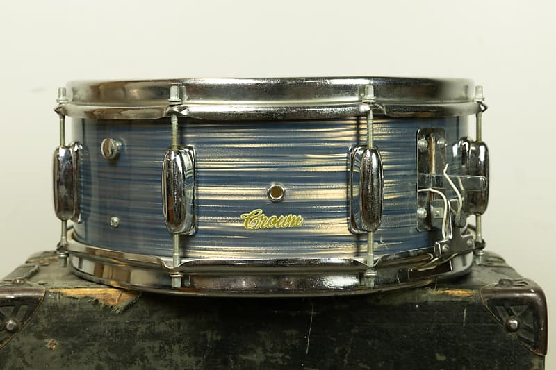 Vintage Crown 5x14 Light Blue Strata Pearl Snare | Reverb Australia