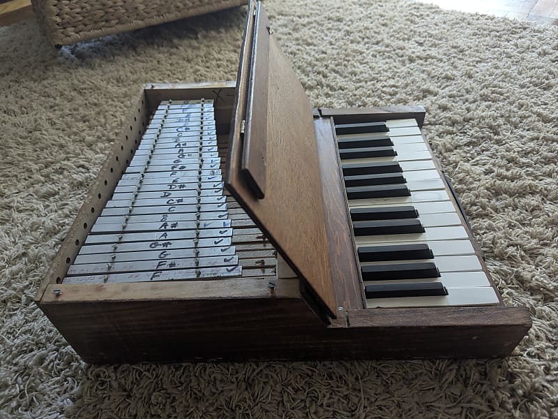 LA Wittel Piano Bells 1950s Keyboard Celeste / Glockenspiel, | Reverb