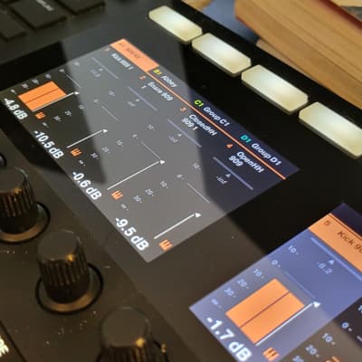 Native Instruments / NI Maschine Mk3 Production Studio | Reverb