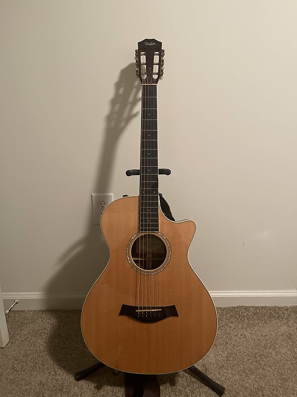 Taylor 12-Fret 2010 | Reverb