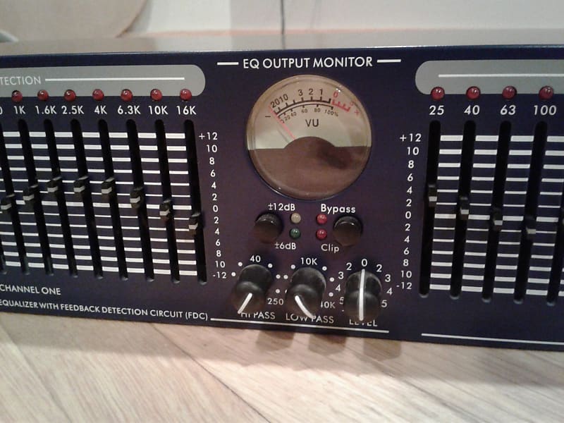 ART HQ-15 Dual 15 Band EQ with feedback detection | Reverb