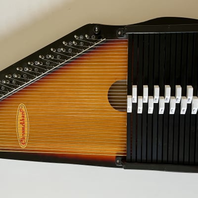 Chromaharp 15 Chord Autoharp in Sunburst | Reverb