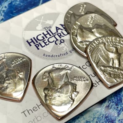 Electric Guitar Plectrum. One 1965 USA Quarter Coin Guitar | Reverb UK