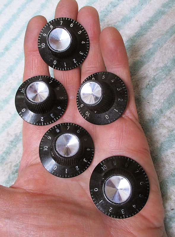 Five ‘70s Sunn Coliseum Bass / 880 Rogan Bros. knobs | Reverb