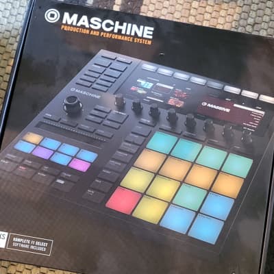 Native Instruments / NI Maschine Mk3 Production Studio | Reverb