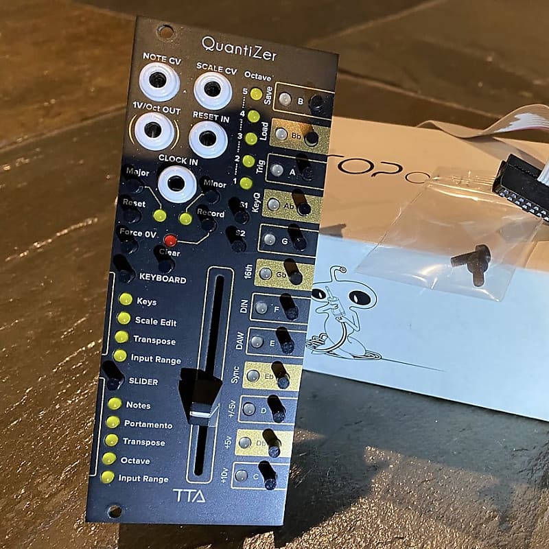 BLACK Tiptop Audio QuantiZer | Reverb