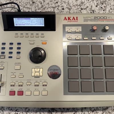 AKAI MPC 2000XL CUSTOM"WOODGRAIN"STYLE+PERFECT RED | Reverb