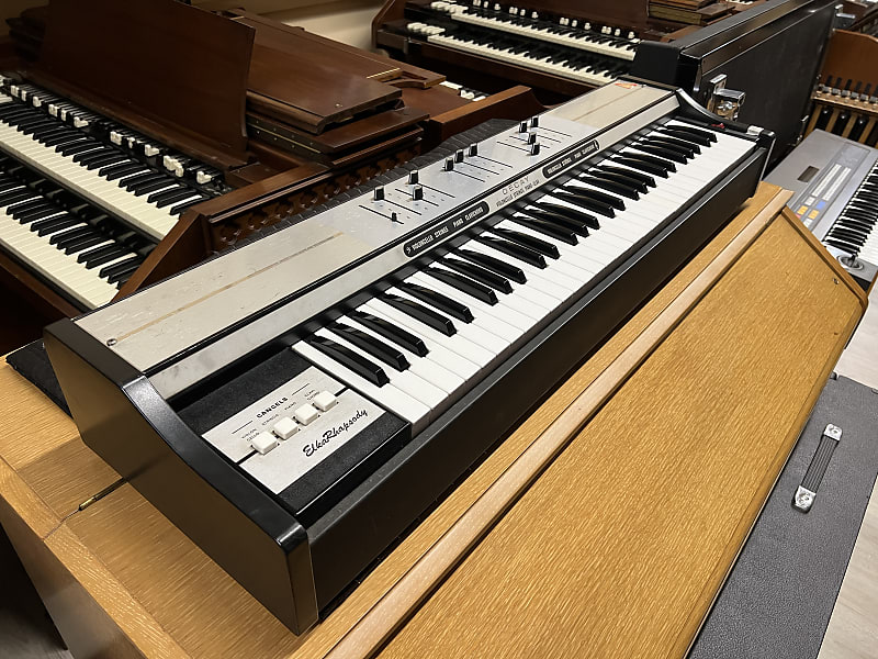 Elka Rhapsody 610 | Reverb