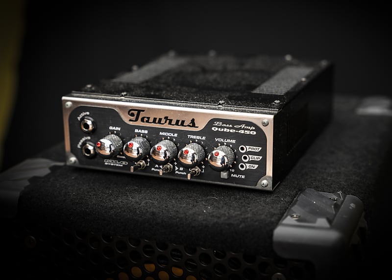 Taurus Qube 450, Ultra Light D-Class Bass Head Amplificador | Reverb
