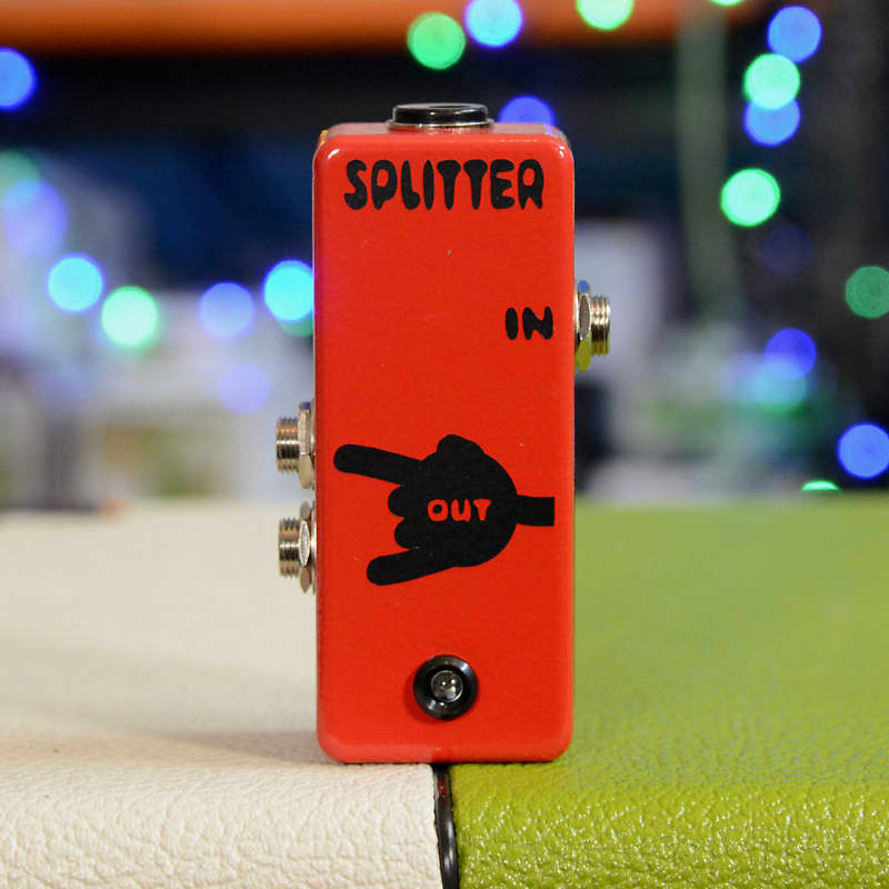 Splitter Box - 2 Out Buffered - Red | Reverb