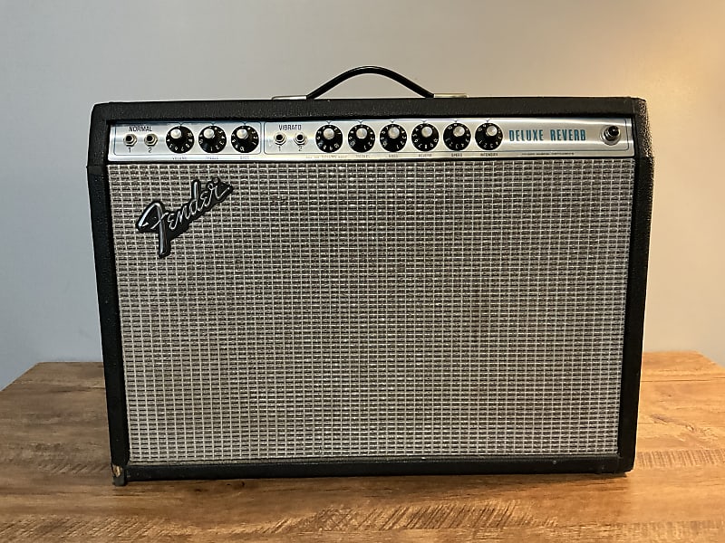 Fender Deluxe Reverb 2-Channel 22-Watt 1x12" Guitar Combo | Reverb