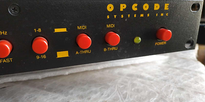 Opcode STUDIO 4 MIDI INTERFACE AND PATCHBAY | Reverb