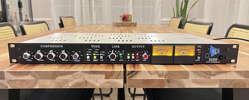 API 2500 Stereo Bus Compressor. Mint Condition. US Seller! | Reverb