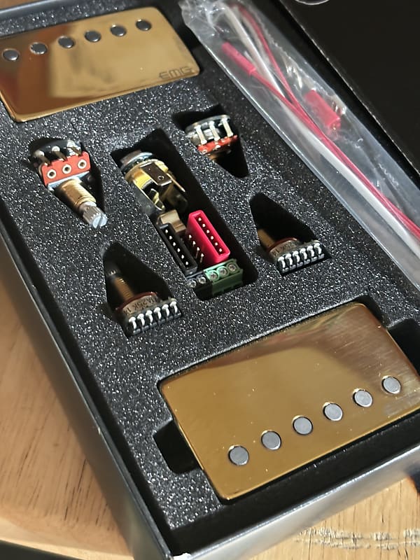 EMG JH/SET-BC James Hetfield Signature Humbucker Set - Gold | Reverb