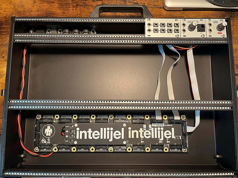 Intellijel 7U 84HP Performance Case - Stealth with Included | Reverb