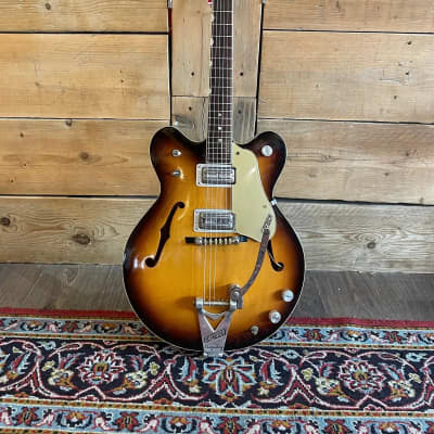 Gretsch Streamliner with Tremolo 1967 - sunburst | Reverb