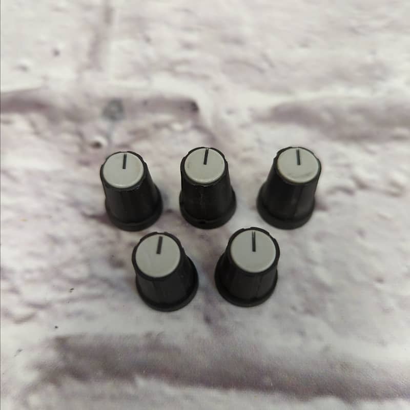 Yorkville Amplifier Knobs (5) | Reverb