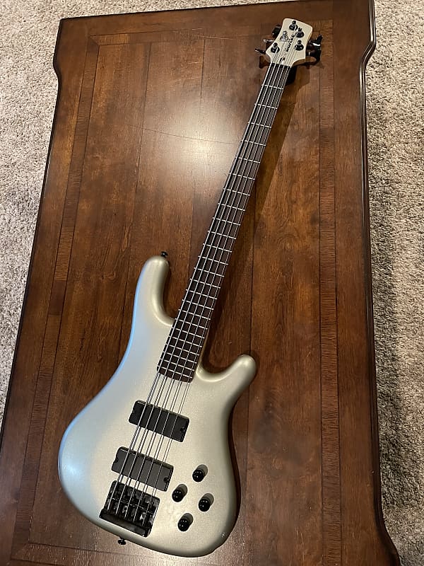 Hartke 5-string active - Silver | Reverb