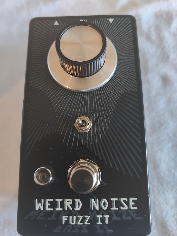 Weird Noise Fuzz It 2020 - Black and white | Reverb