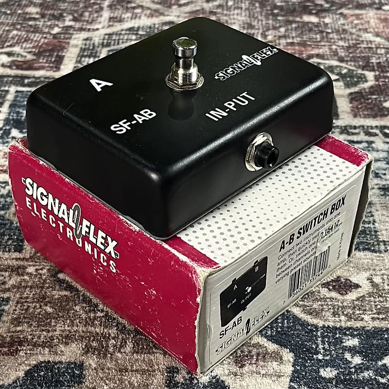 Signal Flex Electronics A-B Switch Box with box! R117 | Reverb