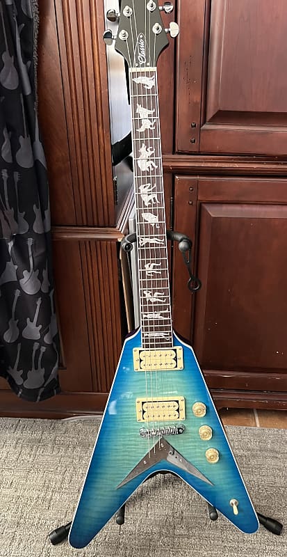 Firefly FFLV 2022 - Blue Burst, Wolfman inlays, Flying Vee | Reverb