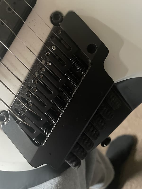 Kiesel Zeus 2022 - Mat white and black | Reverb