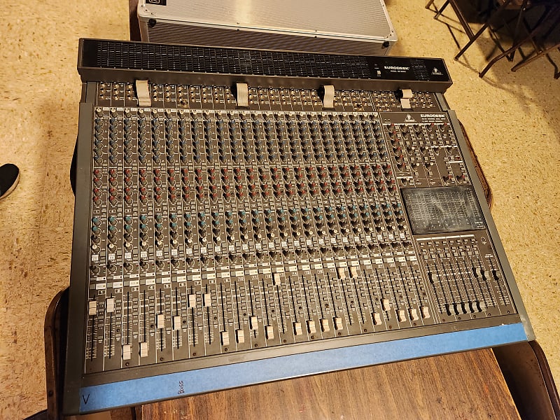 Behringer MX8000 | Reverb