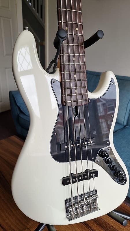 Sire Marcus Miller V3 5-String bass 2010s - White with case | Reverb