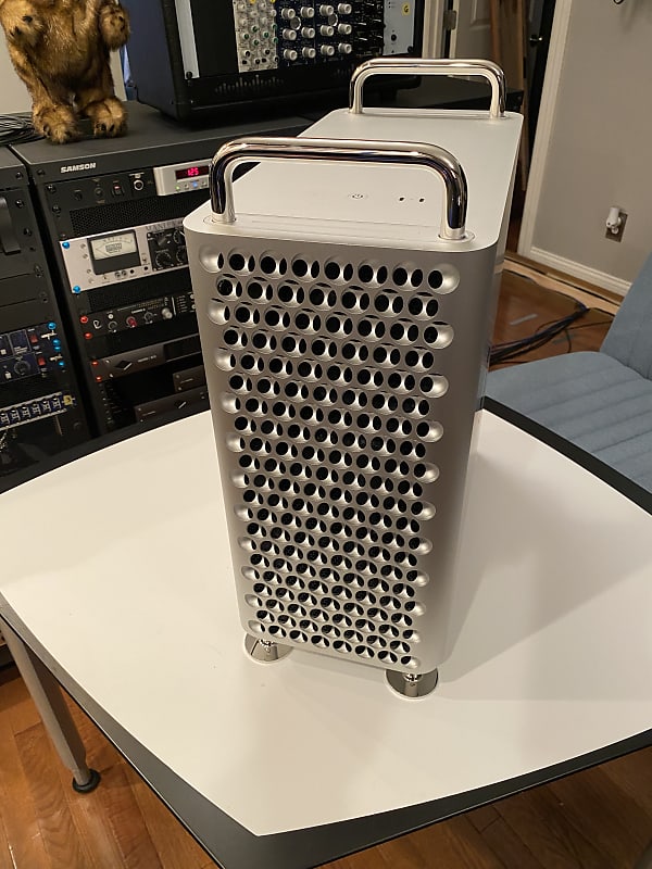 Apple 2019 Mac Pro 3.3GHz 12-Core 384 GB Memory 16TB Internal | Reverb