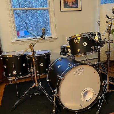 DW Design Series 6 Piece Drum Set w/Pro Hardware & Extra | Reverb
