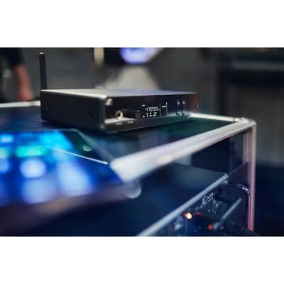 Sennheiser XSW-IEM-SR-B Single Half-Rack Stereo UHF | Reverb