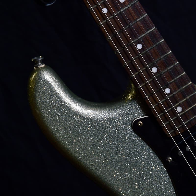 Squier Standard Series Stratocaster Champagne Sparkle | Reverb