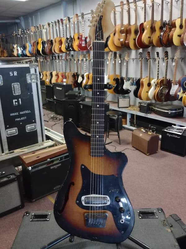 Alamo Fury F-Hole 1960s Tobacco Burst Vintage *** FREE | Reverb